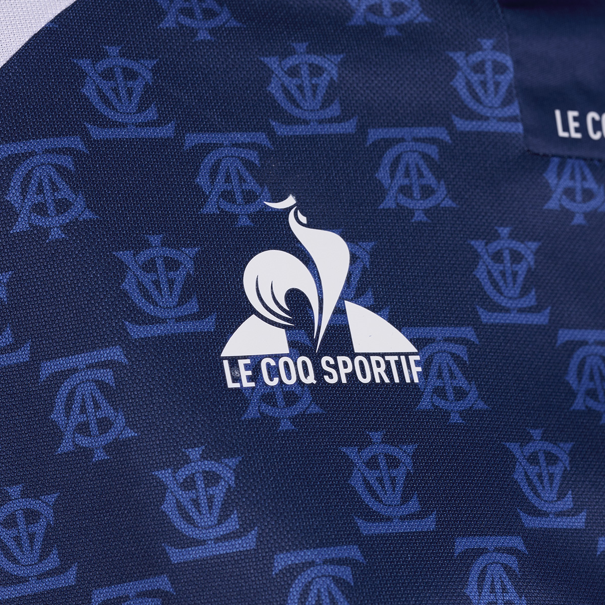 Chomba Boxy Mujer 2025 – LE COQ SPORTIF - La Tienda Talleres